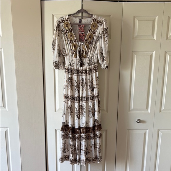 Me 2 Magic | Dresses | Bohemian Floral Maxi Dress | Poshmark